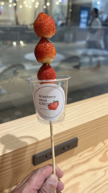 【閉店】strawberry stand ICHICO 福岡マルイ店 （ストロベリー スタンド イチコ） - 博多/スイーツ | 食べログ