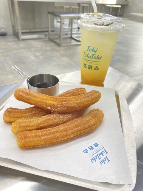 111 CHURROS （イチイチイチ チュロス） - 東新宿/スイーツ | 食べログ