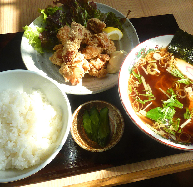 料理メニュー : 中華そばおつまみ日の出軒 福島西店 - 笹木野/ラーメン | 食べログ