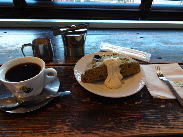 フィフティーン・セブンティーン （CAFE PROVERBS 15 17） - 出町柳/カフェ | 食べログ