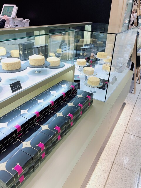 UMEYA さっぽろ東急店 （ウメヤ） - さっぽろ（札幌市営）/ケーキ | 食べログ