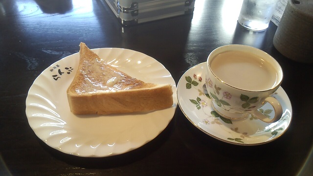 写真 4ページ目 : 珈琲屋らんぷ 八尾店 - 河内山本/喫茶店 | 食べログ