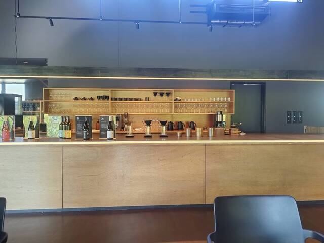 7c store&lounge （セブンシー ストアアンドラウンジ） - 河口湖/ワインバー | 食べログ