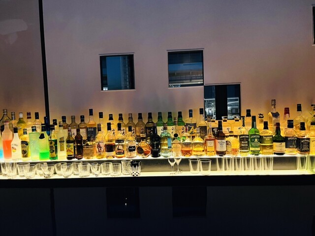 BAR es （バーエス） - みなと元町/バー | 食べログ