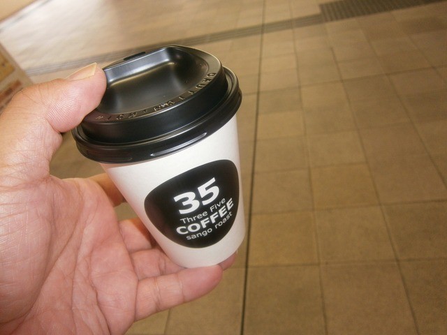 『沖縄サンゴ焙煎コーヒー』by tomotomo : スリーファイブコーヒースタンドカフェ 首里駅店 （35COFFEE STAND CAFE） - 首里/カフェ [食べログ]