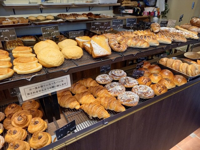 『何を食べても美味しいベーカリー』by 孤高のランナー : 17Bakery （イナベーカリー） - 奥田/パン [食べログ]