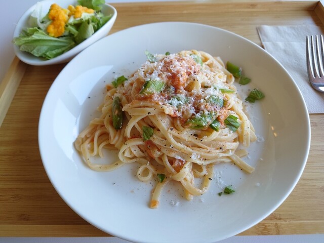 Cafe feu （カフェ フー） - 吉川美南/カフェ | 食べログ