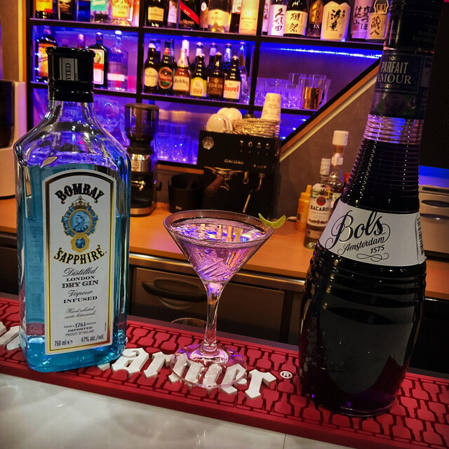 NOX CAFE&BAR （ノックス コーヒーアンドバー） - 西長堀/バー | 食べログ