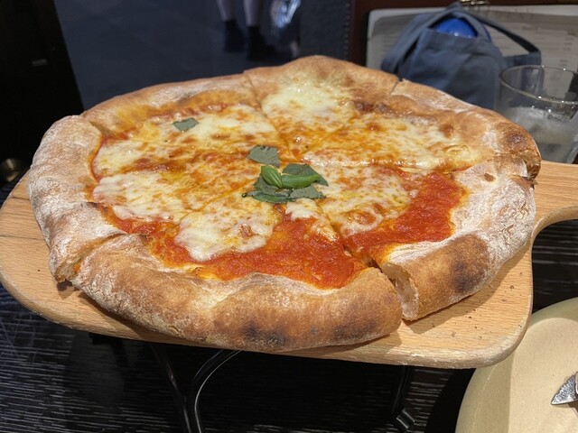 『USJ帰りの夜ご飯』by 塩糖過多 : ウルフギャング・パック PIZZA BAR 大阪 ザ パーク フロント ホテル店 - ユニバーサル ...