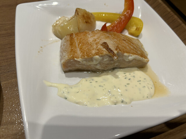 『奮発してよかった』by elu-mo : ダッグアウトクラブシート - 北広島/その他 [食べログ]