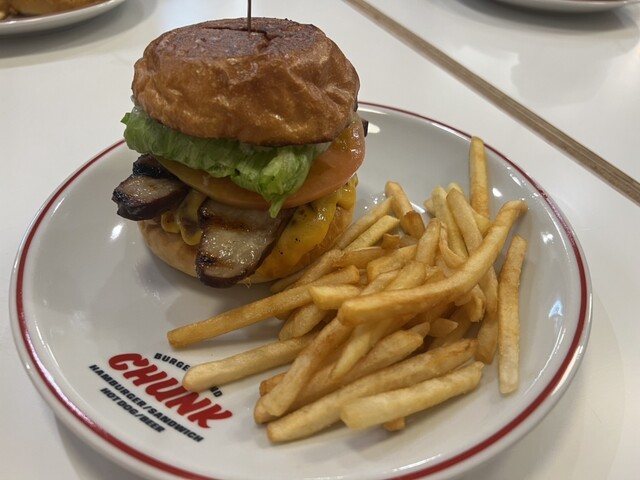 CHUNK BURGER STAND （チャンク バーガー スタンド） - 北四番丁/ハンバーガー/ネット予約可 | 食べログ