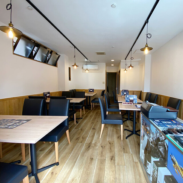 座席 : AGAN ASIAN DINING RESTAURANT & BAR （アガン アジアン ダイニング レストラン&バー） - 上桂 ...