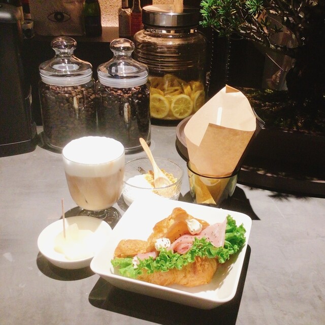 SUR＋COFFEE （シュール プラス コーヒー） - 練馬/カフェ | 食べログ