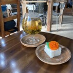 BOM CAFE （ボムカフェ） - 新大久保/カフェ | 食べログ