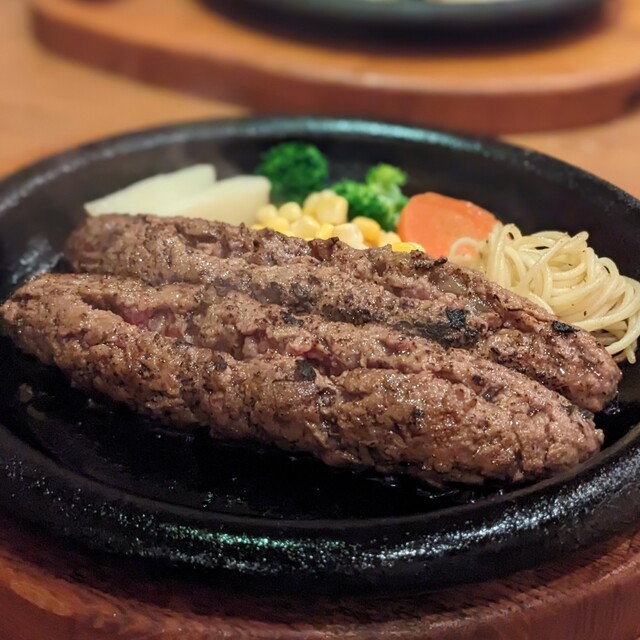 『黒毛和牛100％のトロトロハンバーグ！』by yuu_wagyu29 : グリル アラベル 横浜本店 （GRILL ALABELL ...