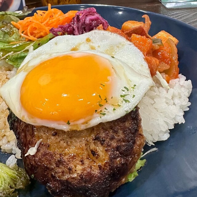 【閉店】45kitchen （ヨンゴーキッチン【旧店名】bebida×45kitchen） - 黒川/カレー | 食べログ