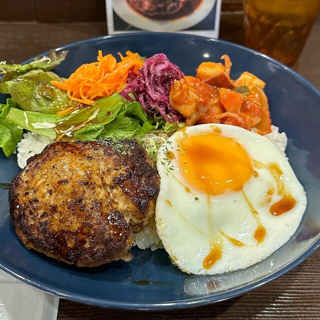 【閉店】45kitchen （ヨンゴーキッチン【旧店名】bebida×45kitchen） - 黒川/カレー | 食べログ