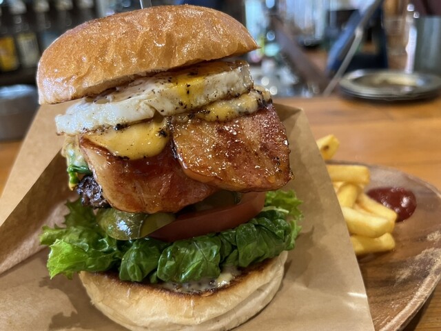 PJ BURGER （ピージェーバーガー） - 千代田/ハンバーガー | 食べログ