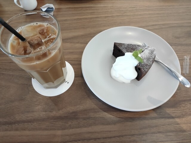 Risaku cafe （リサク カフェ）のご予約 - 南千里/カフェ | 食べログ