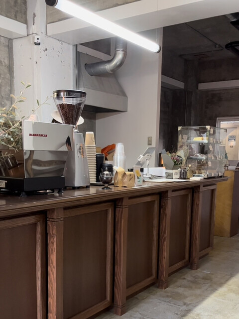 『道後エリアのコーヒースタンド』by akie.647 : roro COFFEE stand （ロロ） - 道後公園/カフェ [食べログ]