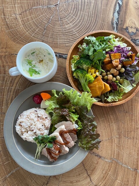 TENOHA HIGASHIMATSUYAMA - 高坂/カフェ | 食べログ