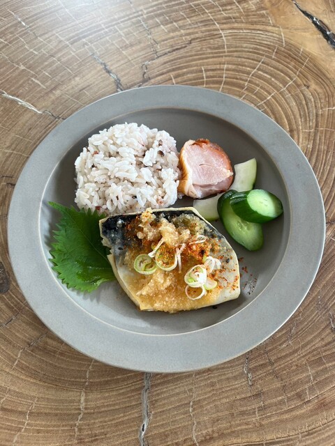 TENOHA HIGASHIMATSUYAMA - 高坂/カフェ | 食べログ