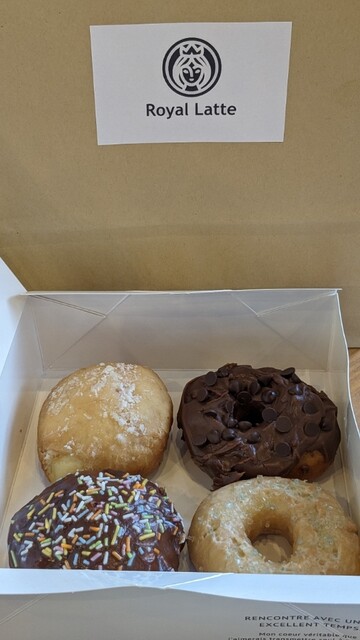 Royal Latte （ロイヤル ラテ） - バスセンター前/カフェ | 食べログ