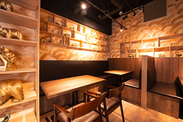 Seats : Sushi to Robata Sushiyama Shinjuku - Shinjuku Nishiguchi/Sushi ...