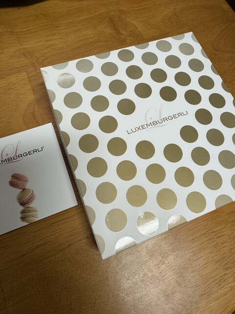 『チューリッヒのマカロン』by fukumiminokodomo : Sprungli （シュプリュングリ） - チューリッヒ/スイーツ [食べログ]