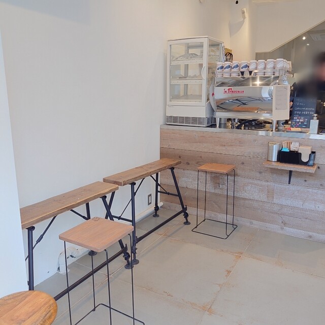 FRAGMENTS COFFEE STAND 南2条店 （フラグメンツコーヒースタンド） - 狸小路/カフェ | 食べログ