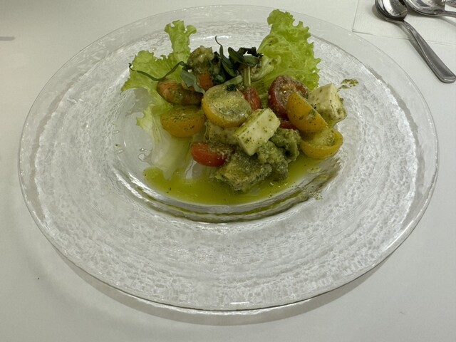 ufotable DINING -HIROMA- （ユーフォーテーブルダイニング） - 新宿三丁目/創作料理 | 食べログ