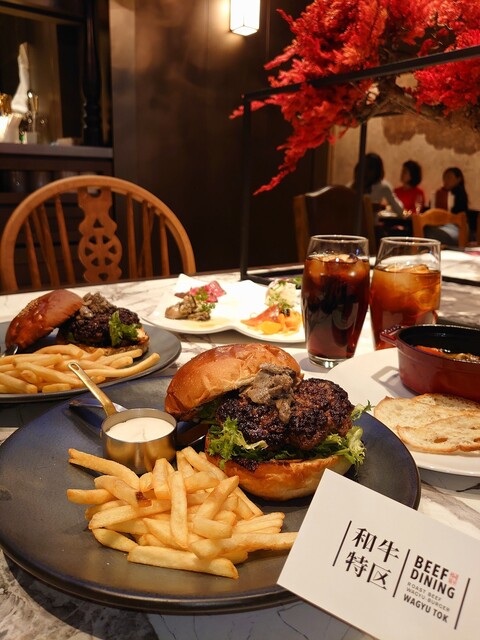 口コミ一覧 : Kobe Beef Dining 和牛特区 （コウベ ビーフ ダイニング ワギュウトック【旧店名】Beef dining 和牛特区） - 西武新宿/ハンバーガー [食べログ]