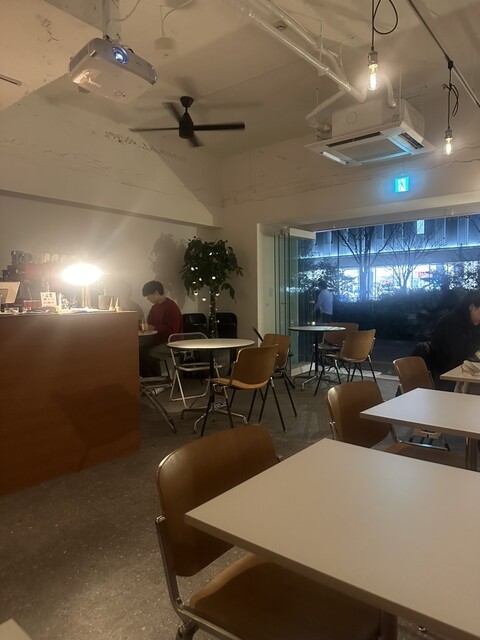 HASIRA （ハシラ） - 東新宿/カフェ | 食べログ