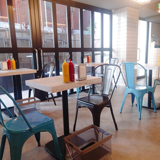 DARLING ONE MORE HOTDOG （ダーリン ワン モア ホットドッグ） - 表参道/ホットドッグ | 食べログ