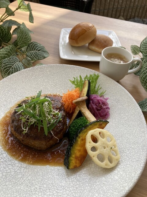 BLOCK47 Eats （ブロックヨンジュウナナイーツ） - 岐阜羽島/カフェ | 食べログ