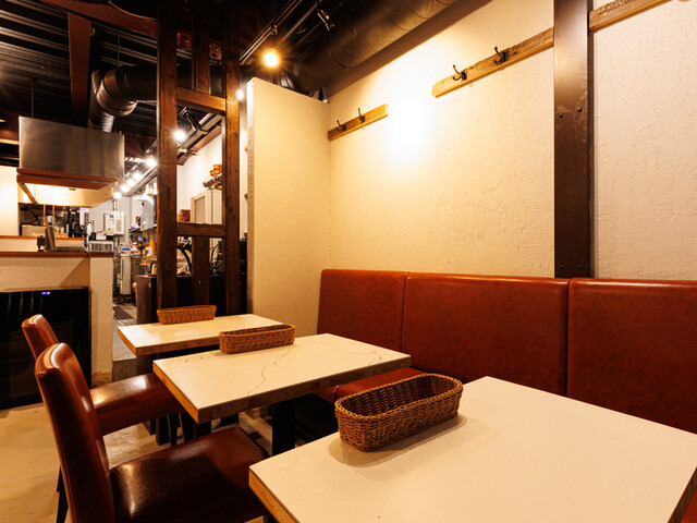 座席 : PANITTO （パニット） - 南森町/イタリアン | 食べログ