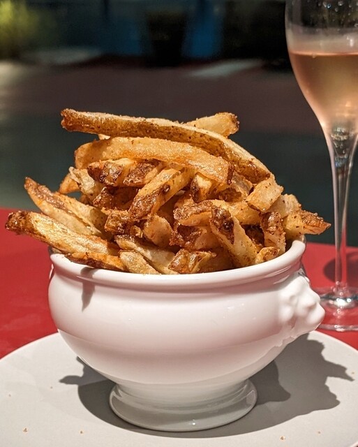 TOKYO NODE CAFE （トウキョウ ノード カフェ） - 虎ノ門ヒルズ/カフェ/ネット予約可 | 食べログ