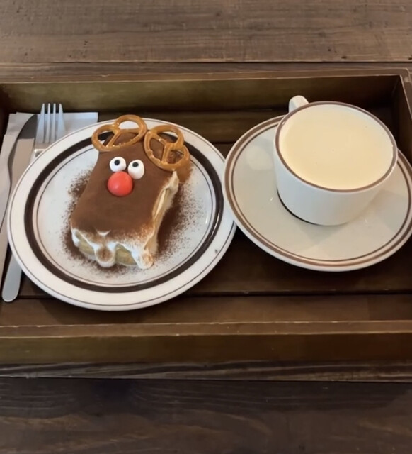 Cafe+82 小倉店 （カフェプラスハチニ） - 平和通/カフェ | 食べログ