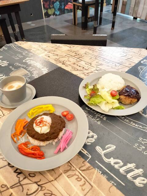 3rd. CafeBar （サード カフェバー） - 蒔田/カフェ | 食べログ