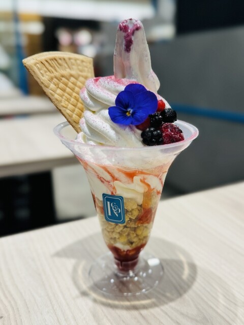 ICONIC STAGE marunouchi （アイコニック ステージ） - 大手町/カフェ | 食べログ