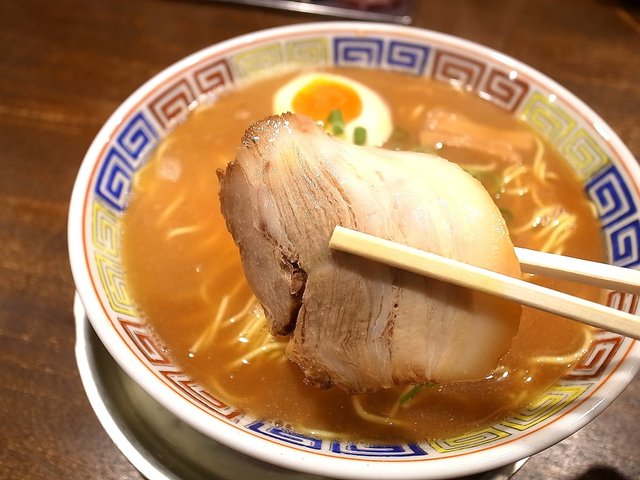 『和歌山ラーメンって美味いなぁ～』by まさぼ～ : たかし - 大阪城北詰/ラーメン [食べログ]