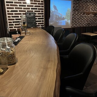 座席 : BAR ROPPONGI BB （ビービー） - 六本木/バー | 食べログ