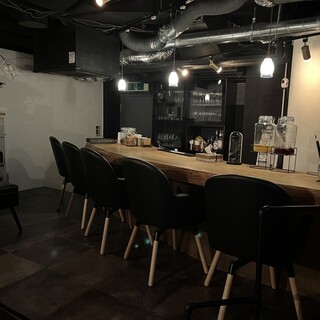 BAR ROPPONGI BB （ビービー） - 六本木/バー/ネット予約可 | 食べログ