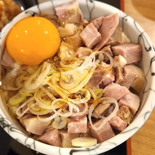 口コミ一覧 : らーめんSTYLE JUNK STORY （らーめんスタイル ジャンク ストーリー） - 大阪梅田（阪急）/ラーメン [食べログ]