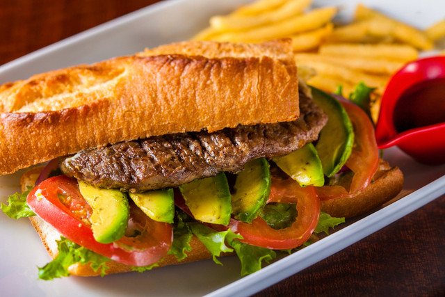 TOKYO RED CARPET （トウキョウレッドカーペット【旧店名】シートレジャーズカフェ） - 六本木/イタリアン | 食べログ