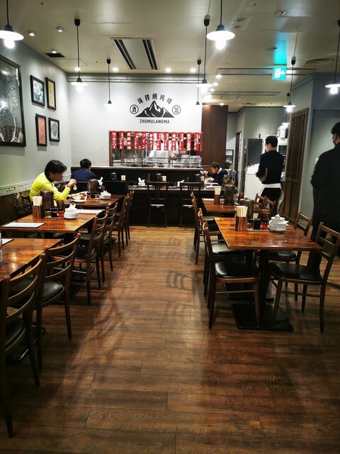 内観写真 : ちょもらんま酒場 八重洲地下街店 - 京橋/中華料理 | 食べログ