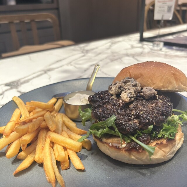 Kobe Beef Dining 和牛特区 （コウベ ビーフ ダイニング ワギュウトック【旧店名】Beef dining 和牛特区）のご予約 - 西武新宿/牛料理 | 食べログ