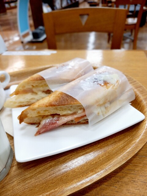 【閉店】MJ BOOK CAFE by Mi Cafeto - 西4丁目/カフェ | 食べログ