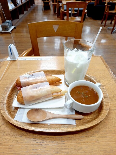 【閉店】MJ BOOK CAFE by Mi Cafeto - 西4丁目/カフェ | 食べログ