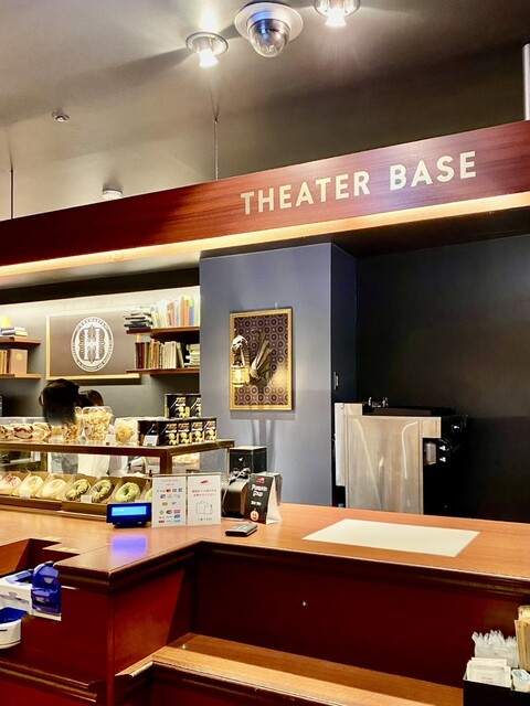 THEATER BASE （シアター ベース） - 赤坂/カフェ | 食べログ